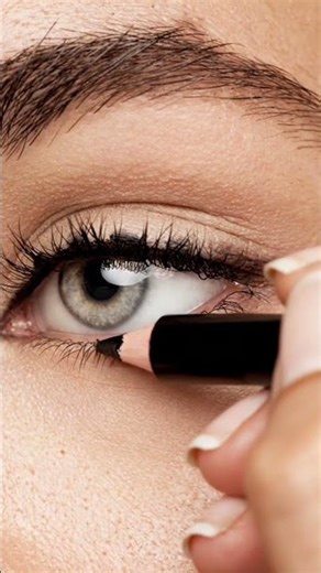 Kajal Lagane Ka Sahi Tarika 👁️ | Perfect Eye Makeup Look