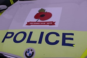 Poppy stickers on police cars to mark centenary of First World War’s end