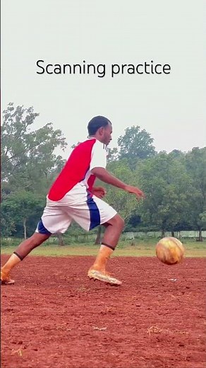 👀 Scanning Practice in Football | Improve Awareness, Vision & Ball Control