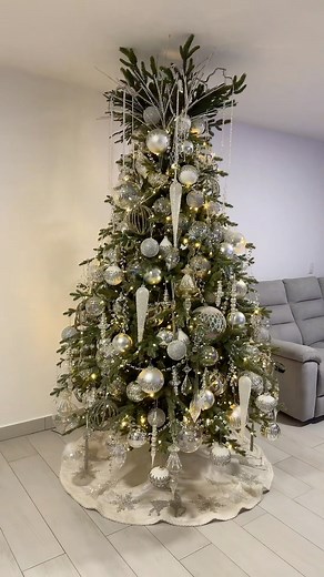 451K views · 22K reactions | Mi árbol de navidad del 2025 Nueva energía, vida h decoración ✨ | Luismoralesoficial | Facebook