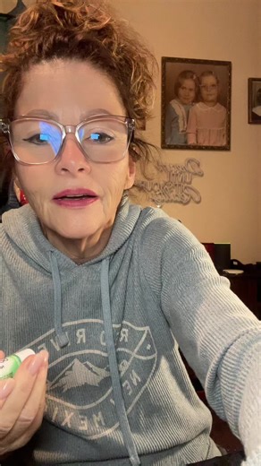 Boom Boom sticks, these sticks are made for your nasal passages and they’re made of naturally into oils and making the United States and selling the jobs and getting great rating so go check them out don’t get the imitations#Boomboomstocks#nasalbreathing #BFCM#stockingstuffer #essentialoils