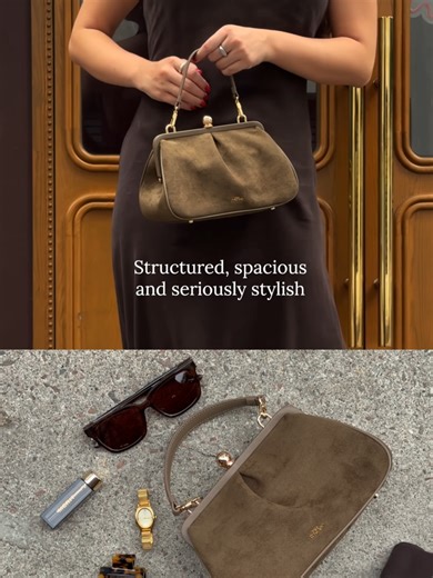 ไม่ต้องรอโอกาสใดๆ ถึงเวลาแต่งตัวสนุก แล้วทำให้ทุกๆวันเป็นวันพิเศษ Discover the Noemi Top Handle now