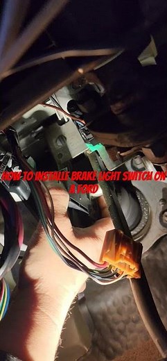How installe brake light switch on ford 2005 , check 4 minute full video #rearlamp #autolight #ford