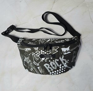 Handmade Fanny Pack | Belt Bag With Guitar Motif | Festival | Unisex | Crossbody Bag, Rock Style | Waterproof - Etsy