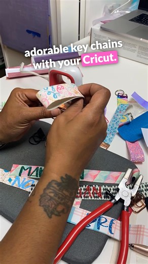 These custom keyfob keychains are one of my favorite easy projects. Add heat transfer vinyl, press with your mini press, and clamp it closed — done in minutes and always a hit. 🙌🏽 They’re perfect for craft fairs, personalized gifts, small business branding, or just adding a little sparkle to your keys or bags. ✨ Pro tip: Use glitter HTV for extra pop and always fold over your fabric evenly for a polished look. More DIY magic like this 👉🏽 on Color Me Crafty 💖 | Jamela Payne