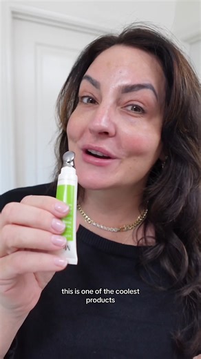 🌲WINTER SPOILER🌲 A bouncer’s worst nightmare, this Murad Targeted Wrinkle Corrector in Customization 1 will have you getting carded all season long and beyond. - Key ingredients of peptide and hyaluronic acid are a powerhouse skincare duo. - Works like an instant filler to smooth the look of wrinkles. - Complete with plant-derived squalane to help protect the skin against moisture loss and future wrinkles. Join today to snag this skincare savior in Customization 1! fff.me/WT24BoxJoinFB FFF FRI