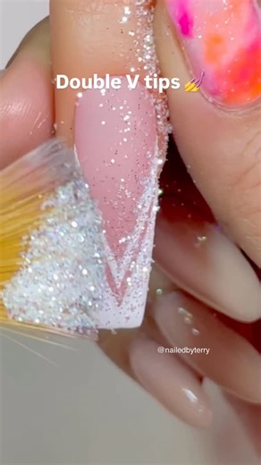 Terry Nguyen on Instagram: "Easy step-by-step double V tips 💅 #bringmeback #vtipnails #nails #nailedbyterry #gelnails #sugarnails #simplenails"