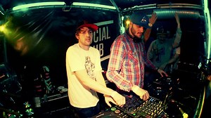CROOKERS DROPPING "BLAU" AT SOCIAL CLUB OCTOBER 2009
