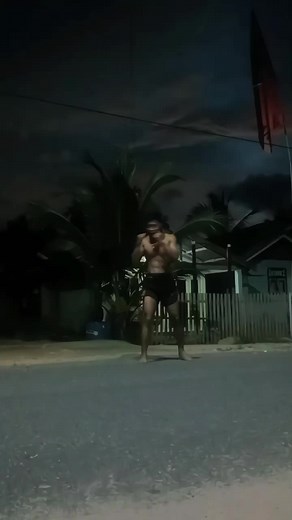 Mike Tyson Shadow Boxing: Discipline and Skill