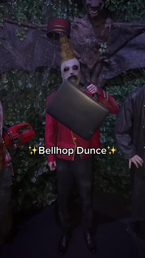 He’s a workin man. #hauntedhouse #hauntedattraction #connecticut #halloween #horror #hauntactor #pov