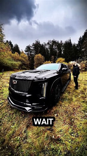 2025 Cadillac Escalade: The New King of Luxury SUVs? 👑