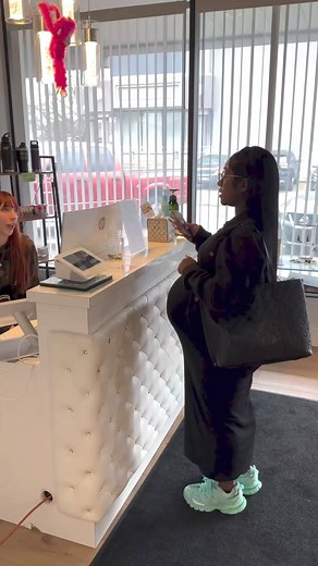 312K views · 21K reactions | Do RainBow Abstract Nails with me San Diego CA April 13-14 LYMAN SC  April 27-28th Dallas Texas  May 11-12th Chicago  June 29-30th Boston  July 28-29th Las Vegas  August 25-26th @ndsbeautypro Code TNBender | The Nail Bender 盛 | Facebook