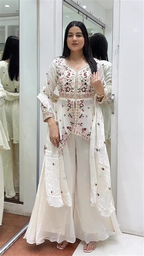 2.1M views · 18K reactions | ✨ Breezy Fit | Designer Vibes ✨  Visit Us At: Kayraa Designer Studio E/3 Tarun Nagar Row House, Opp. Sneha Apartment, Gurukul Road, Ahmedabad  Video Call Orders: +91 88495 46519 #kayraagurukul #kayraaahmedabad #kayraadesignerstudio | kayraa_studio | Facebook