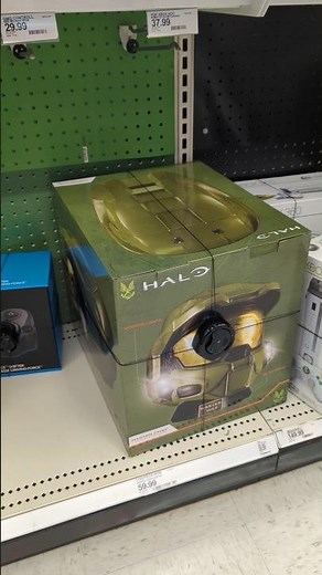 Halo Master Chief Deluxe Helmet with working lights and stand