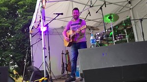 Richard Kerr former Royal Navy wrote this song with Royal Marine Chris Maddison on board HMS Ocean prior to Chris going ashore and sadly never returning. Richard continued to finish the song and released it now to Rock 2 Recovery in tribute to all of our fallen and those suffering illness and injury as a result of service. In support of Rock 2 Recovery and The The Royal Marines Charity here performed live at The Commando Training Center Lympstone MessFest2016, Chris's Song "How I feel for you" T