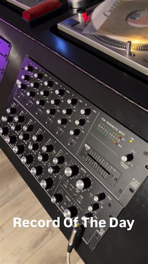 Dusty Springfield on a rare Philips promo 45. 1966 soul-pop perfection that still cuts deep. #RecordOfTheDay #Vinyl45 #SoulClassics #DustySpringfield #VinylCulture @dustyspringfieldofficial | Tre Thompson