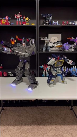 Megatron & Soundwave fight the Autobots #transformers #megatron #soundwave #fight #robosen #funny