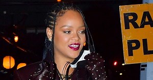 Rihanna sexy : elle dévoile son fessier sous un pantalon transparent (on voit tout !) - PHOTOS