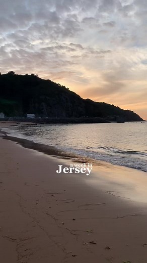 The most chill and friendly island, until next year 🇯🇪❤️ #travel #jersey #channelisland #stbreladesbay