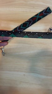 Do y'all want to know how to make a loom? #indigenousbeadwork #indigenousfashion #supportindigenouspeople #beadedfashion #lakotanation | beadsxbeans