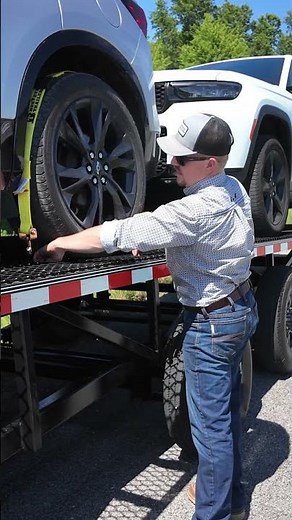 Secure the Load, Haul with Confidence! 🔒🚛