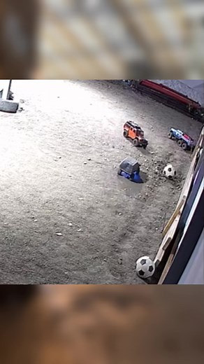 #fyp #cars #onlinegames #rccar #радиоуправляемыемашинки #тачки #мем #школа #игрынателефон #майнкрафт #ios #iphone #android #приложение