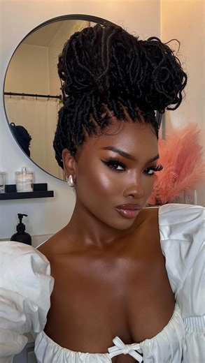 Nauteya Whyee 🇱🇷 | UNCLOCKABLE!!!! 😮‍💨🤍 BOHO KNOTLESS LOCS IN 10 MINUTES This one is a game changer FRFR @rpghairwig Product: Salon-level Knotless Boho... | Instagram