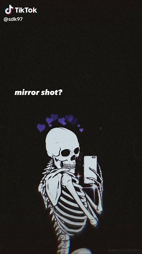 Creative Mirror Selfie Ideas with CapCut Effects