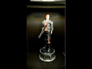 Terminator 2 Sideshow T-800 Premium Format Custom Battle Damaged