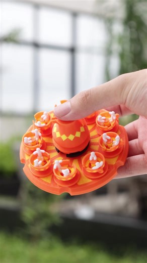 Magical 3D-Printed Visual Slide Projector