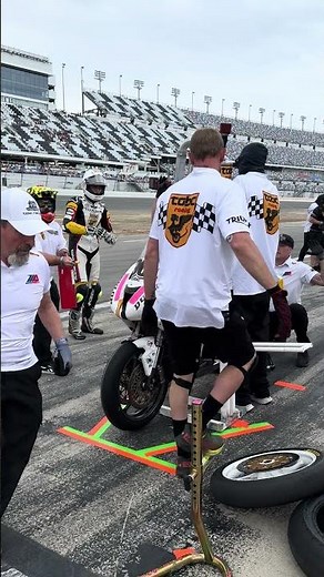 MOTORCYCLE PITSTOP Brandon Paasch's team does pitstop on Triumph Street Triple 765 RS in Daytona 200
