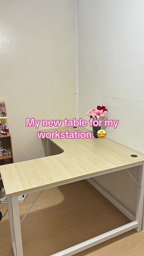 Best purchase ever!!!! So affordable too! #table #cornertable #workstation