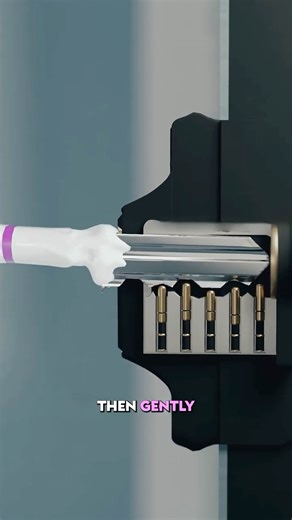 This Trick Saves You When Your Key Breaks 🔑 #shorts #facts