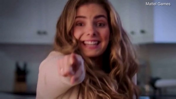 'Make Screen Time Family Time' Pictionary Air the game