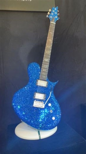 Guitar Summit 2023! Thanks to everyone who visited our booth, it was a blast! See you next year! Music by Kfir Ochaion #jensritter #jensritterinstruments #guitarsummit2023 Guitar Summit Music Humidor | Jens Ritter Instruments