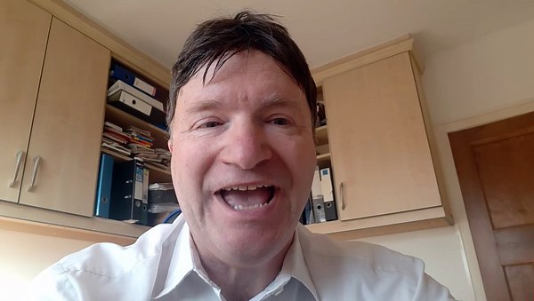 Energy price cap: Households urged to send in meter readings