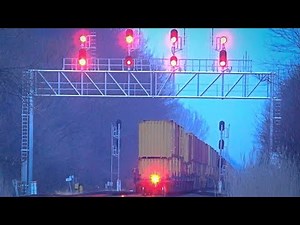Double Big and Wide Cargo on CSX Train