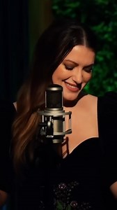 755K views · 31K reactions | Au ieșit macii!  Floare roșie de mac este una dintre piesele voastre de suflet, și știu că o simțiți la fel de profund ca mine. La cine v-a fugit gândul când ați ascultat-o?  | Lavinia Goste Marius Zorila | Facebook