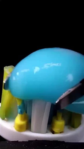 Satisfying Close-Up Toothpaste Removal