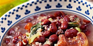 Alubias con congrio y acelgas