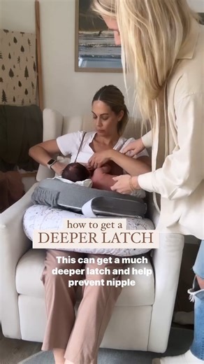 You should be comfortable while you breastfeed!! 💫🤱🏻 If your back hurts, then you could probably use some some positioning adjustments. You should be upright or leaning back and bringing baby TO YOU!! You should not be leaning towards your baby. If you can achieve a comfortable position without pillows and without pain….then GREAT! But if you are having issues, these small adjustments can make a world of difference for both mamas and babies comfort. This is mostly important when they are smal