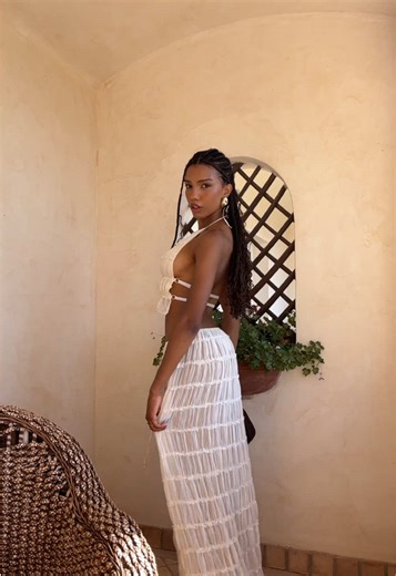 Stylish Ways to Dress for Hot Weather