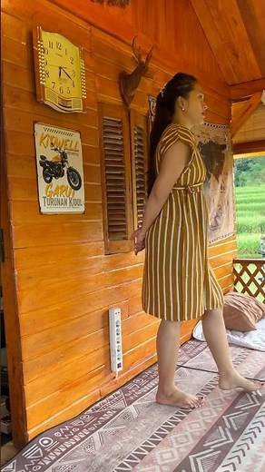 Suasana yang syahdu dan bikin tenang di saung Halaman Belakang Kebon #youtube #short #village #fyp