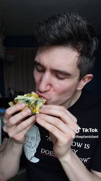 Replying to @Calluna Vulgaris one of the BEST things ive tried in a while 😋@Mizz | Easy recipes | Foodie #recipe #quiche #quicherecipe #easyrecipe #tastyrecipe #healthyrecipe