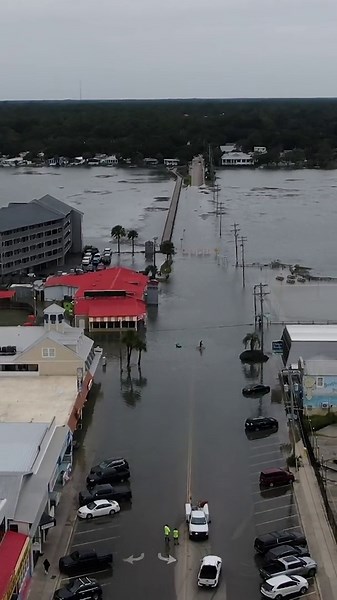 Watch as king tide flooding overtakes Garden City, SC