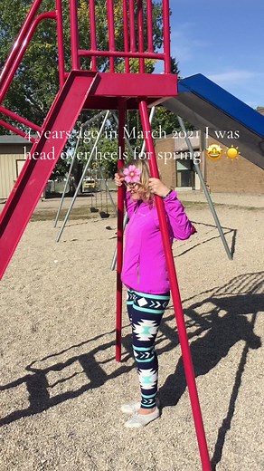 This was spring in 2021 full of sunshine, blue sky’s, birds chirping, and promise. No snow in sight! 🤩💜☀️🌸 #spring #springtime #sunshine #blueskies #canada_life🇨🇦 #fun #savour savourthesunshine