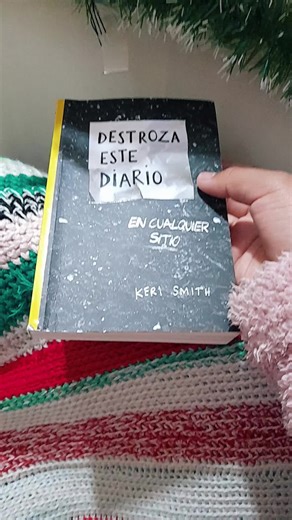 Cuando porfin te dan tu DESTROZA TU DIARIO LO COMENZARE A LLENAR EL 1 DE ENERO siganme para q no se pierdan lo q poco a poco completaremos EL 1 DE ENERO DEL 2026