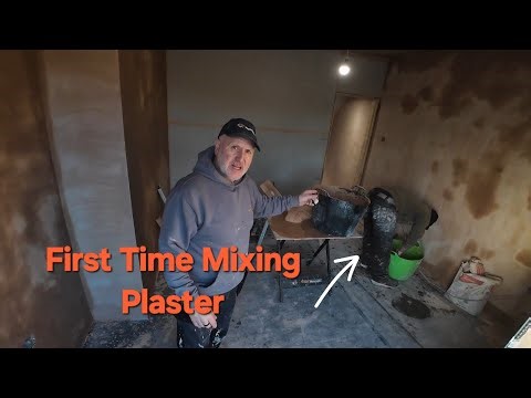 Can I teach this guy how to plaster? #learn,#help,#teach