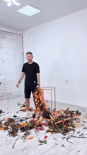 743K views · 2.9K reactions | "Check out this mesmerizing reverse time-lapse of Viking balloon art by @sergei_shevchenko33!  #BalloonArt #FlowerDecor #CreativeDecor #BalloonMagic #ArtInBloom" | Elegantcreator.com | Facebook