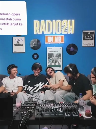 Njan dan Cinta Jarak Jauh: Cerita Dekat yang Tak Terungkap